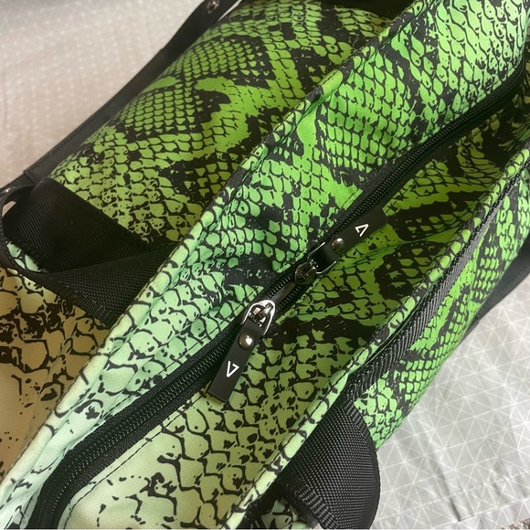 Andi | Bags | Andi New York Green Reptile Large Tote Weekender | Poshmark